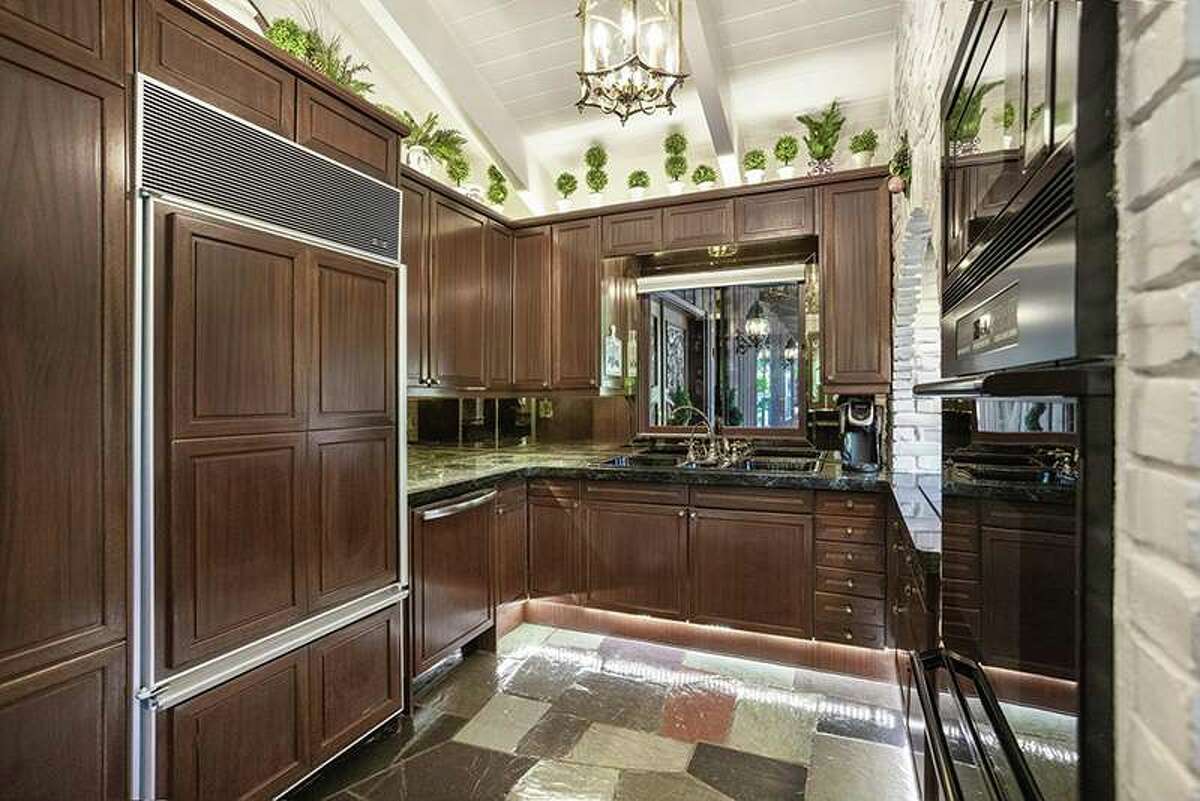 Michele Riggi, husband list Lake Placid compound for $31 million