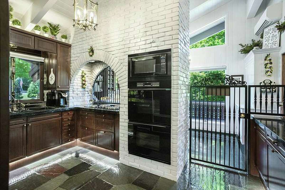 Michele Riggi, husband list Lake Placid compound for $31 million