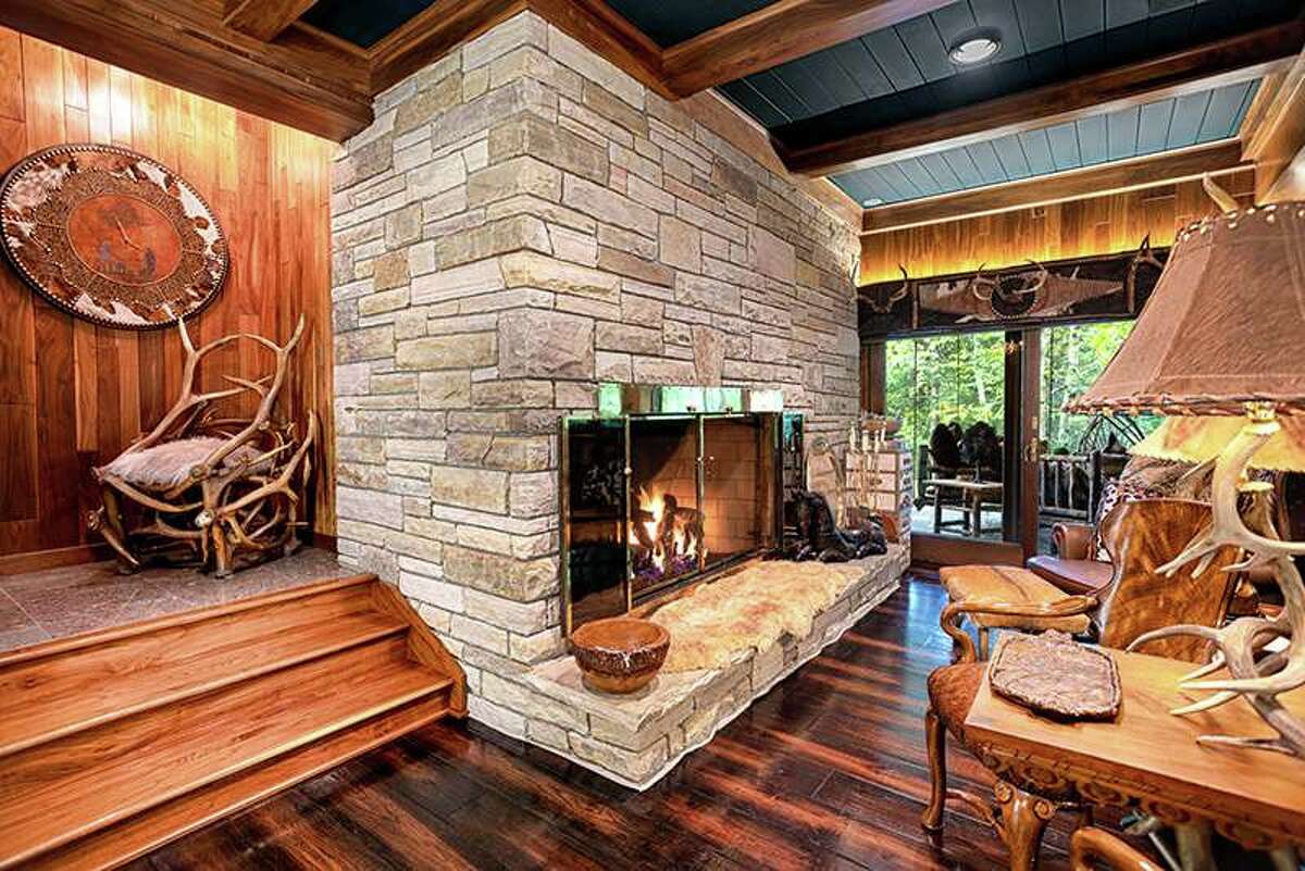 Michele Riggi, husband list Lake Placid compound for $31 million