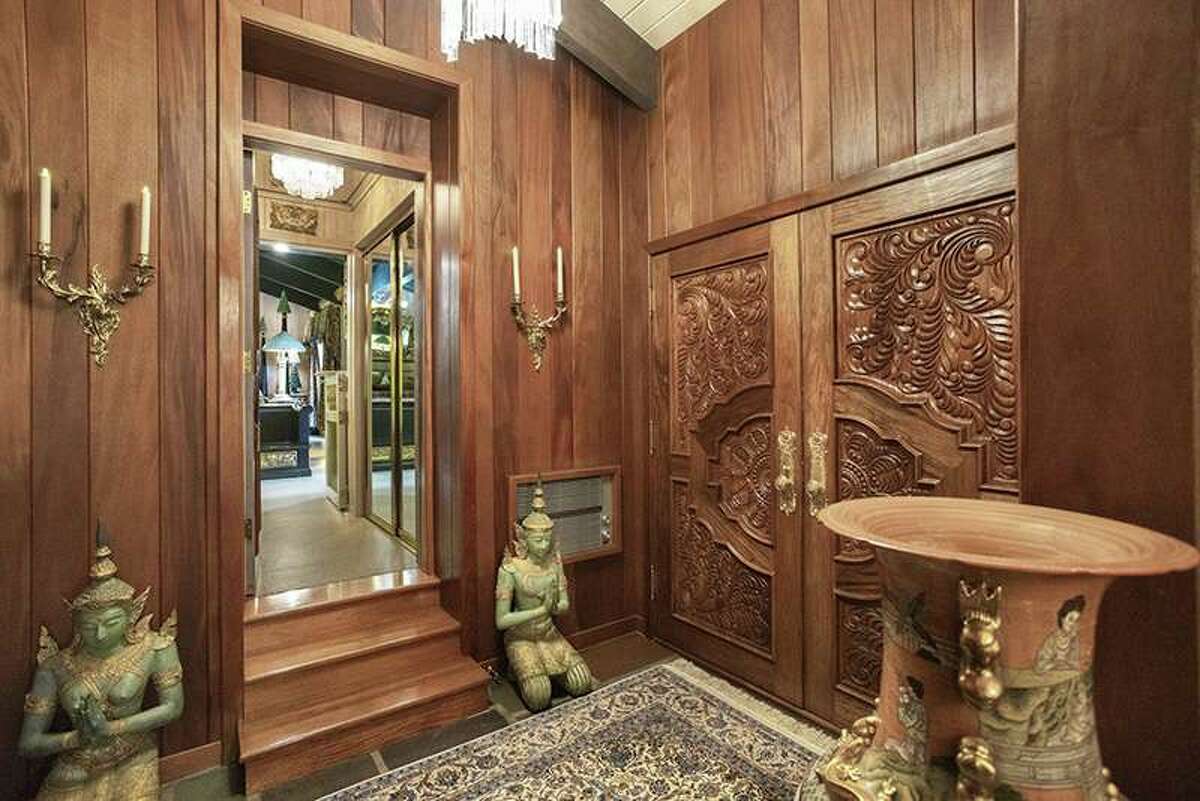 Michele Riggi, husband list Lake Placid compound for $31 million