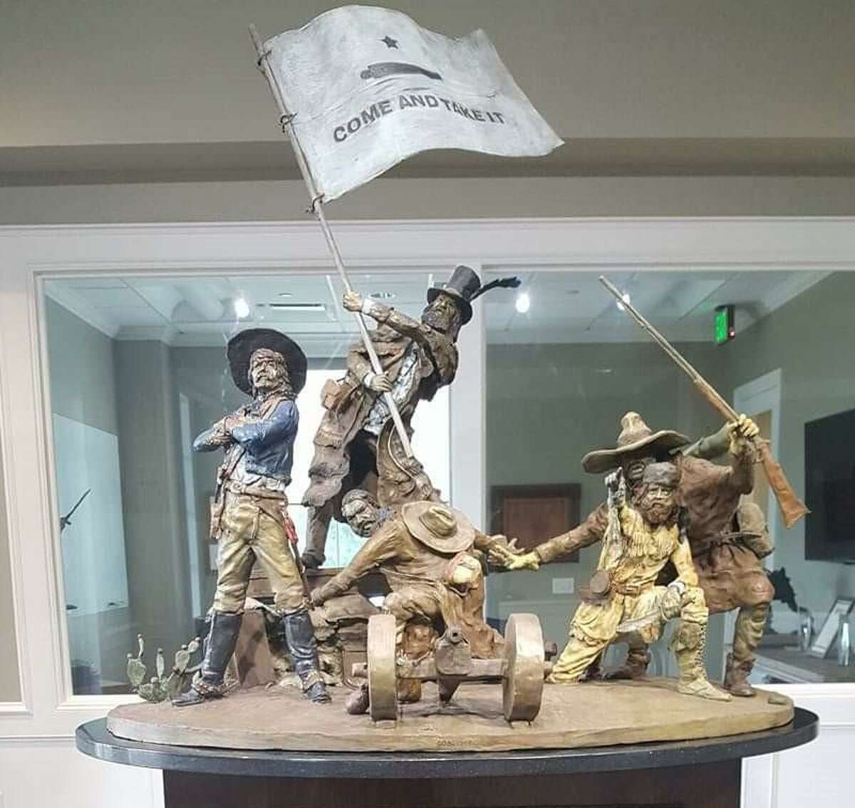 Conroe sculptor unveils Marty Stuart piece, shutters downtown gallery