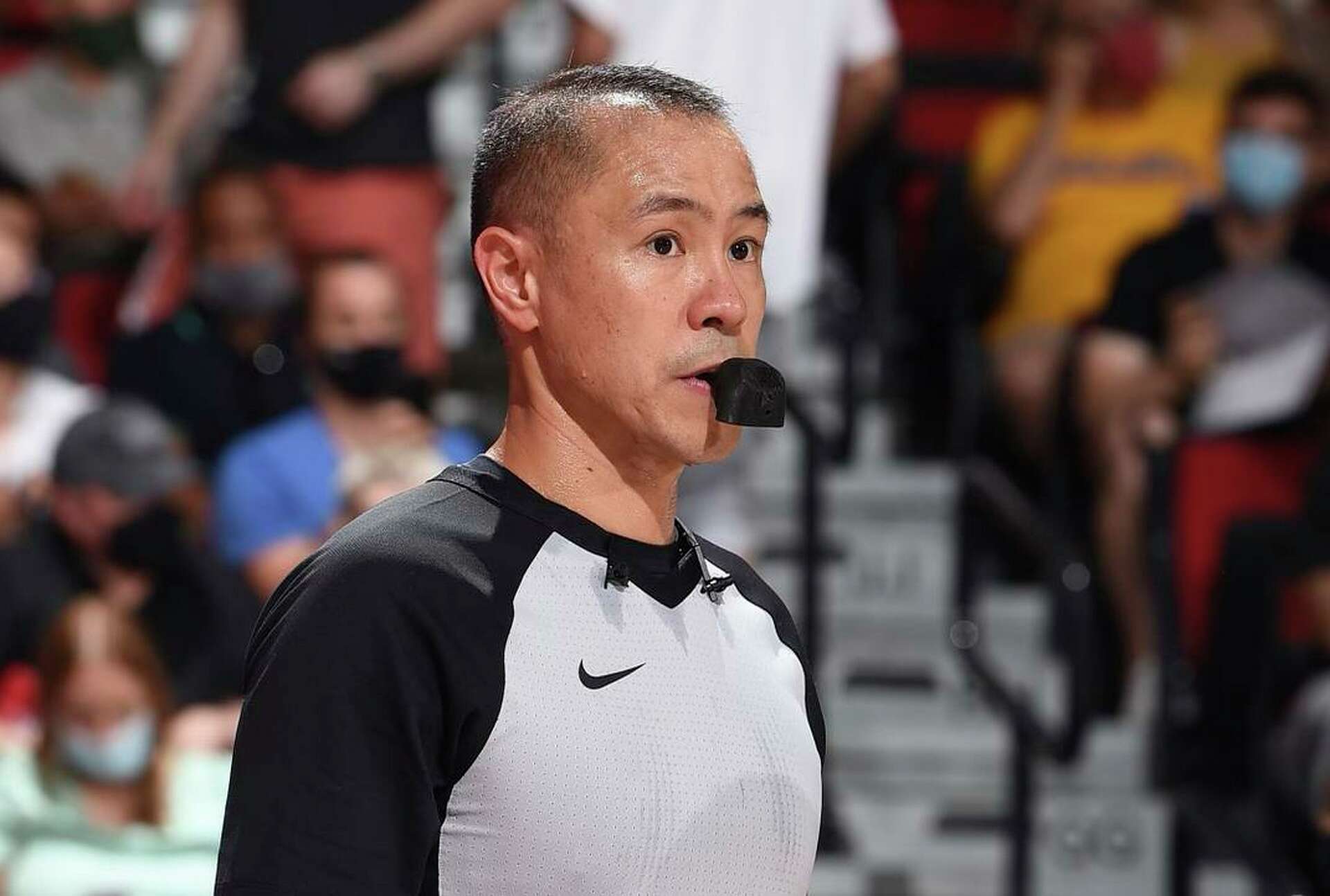 Chasing NBA dreams, Bay Area native thriving as Summer League referee