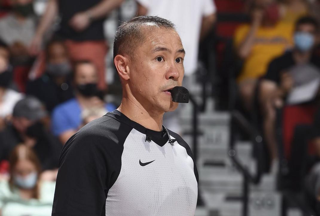 Chasing NBA dreams, Bay Area native thriving as Summer League referee