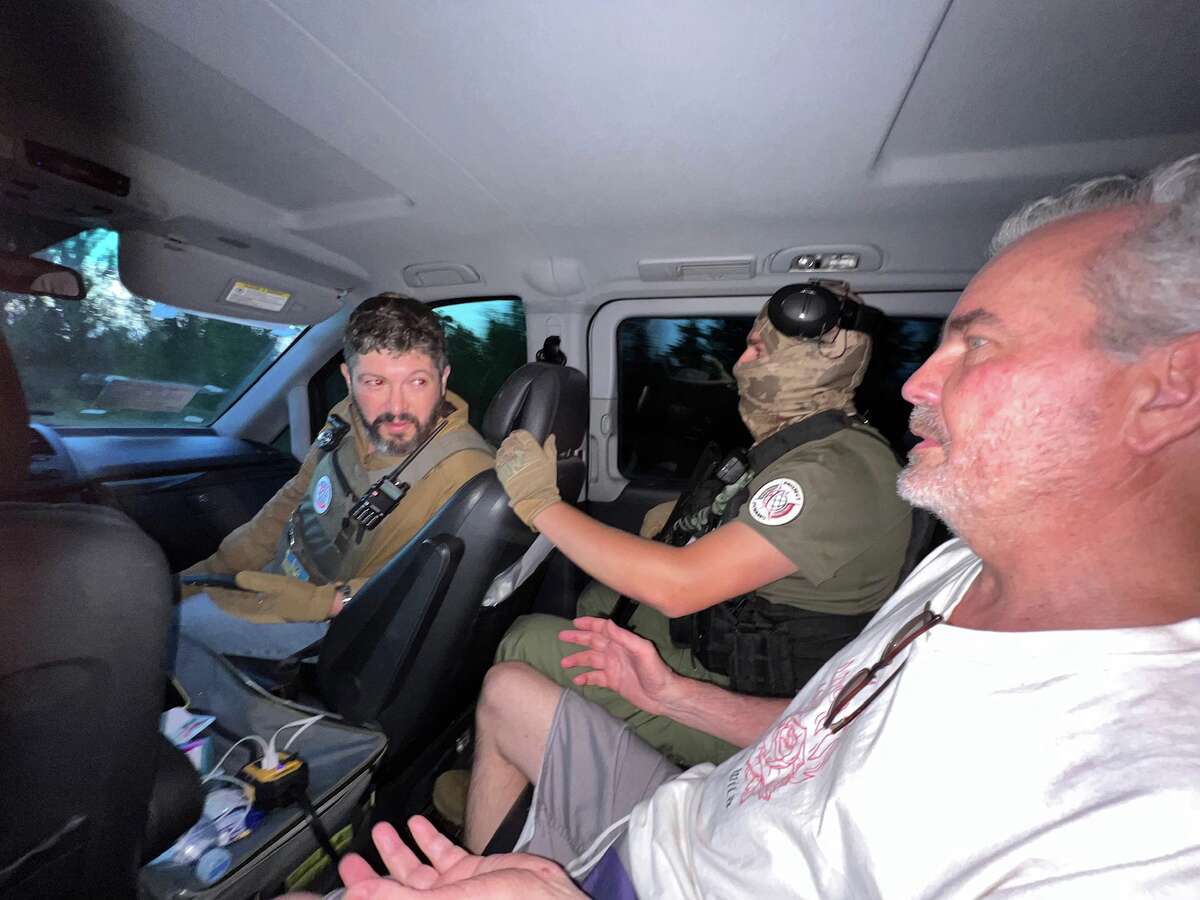 Russian threats forces American scientist to flee for safety