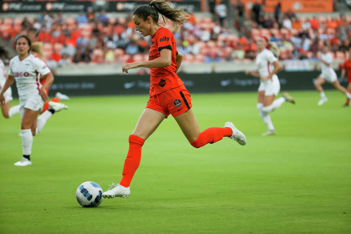 Ebony Salmon, Houston Dash take down Chicago Red Stars