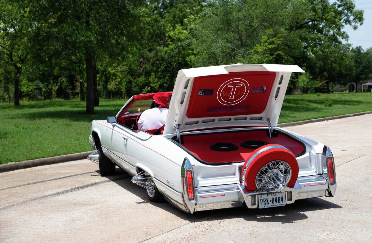 Houston record store celebrates DJ Screw’s legacy with slab parade ...