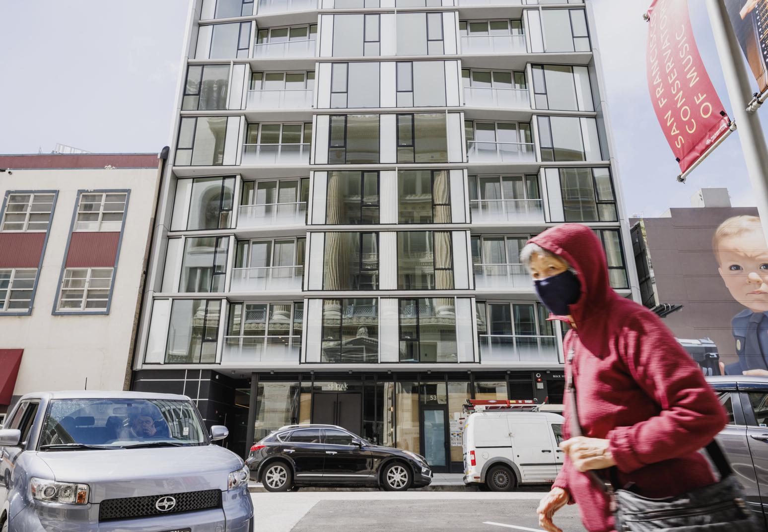 New SF condo building sits empty. Neighbors and homebuyers want to know why