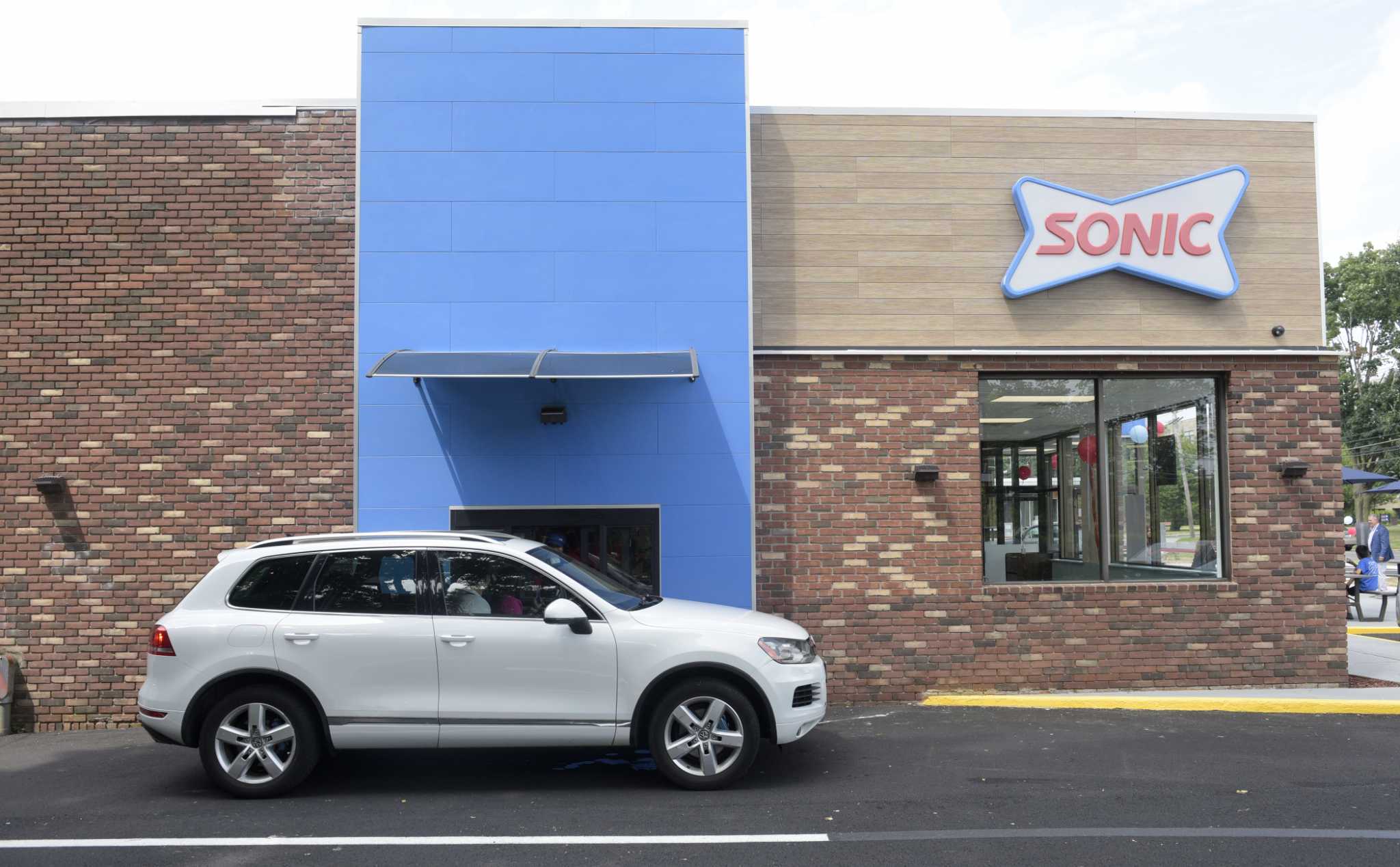 Sonic opens 7th CT location with new drive-thru in Torrington