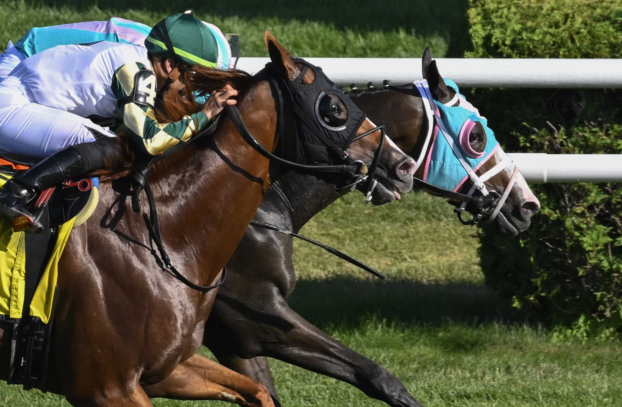 Late bloomer Practice Squad takes featured race at Saratoga