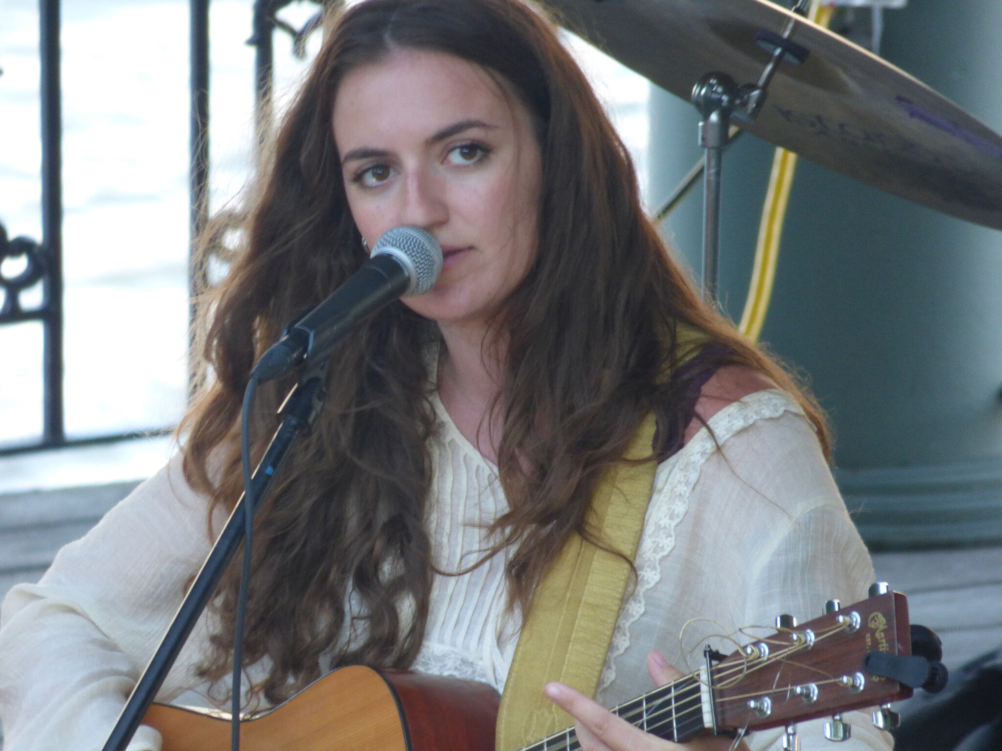 Chloe Kimes plays Roots on the River in Manistee