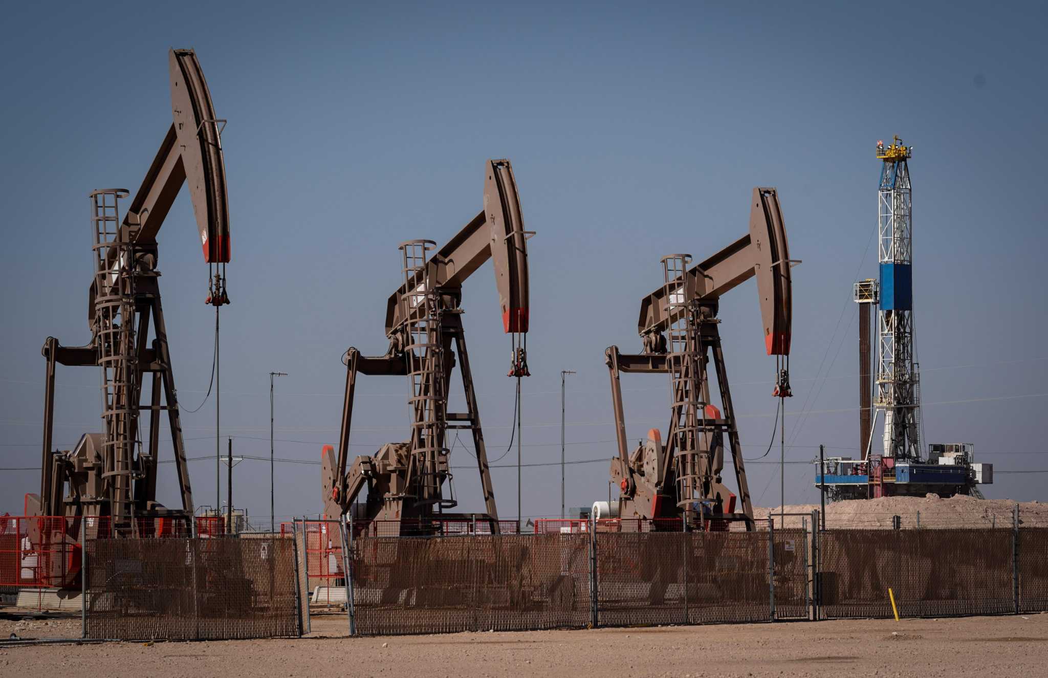 Oil prices and U.S. rig count fall