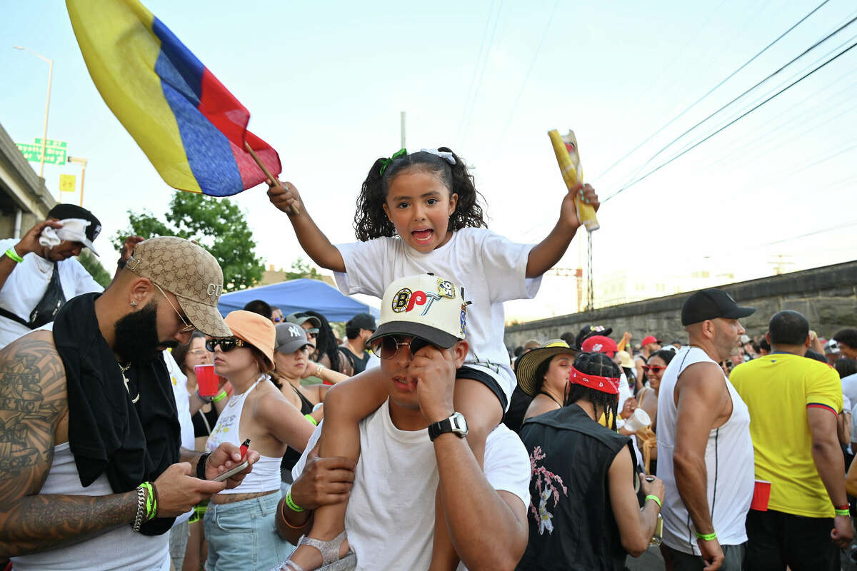 Colombian hot dog party relocates after Bridgeport denies permit