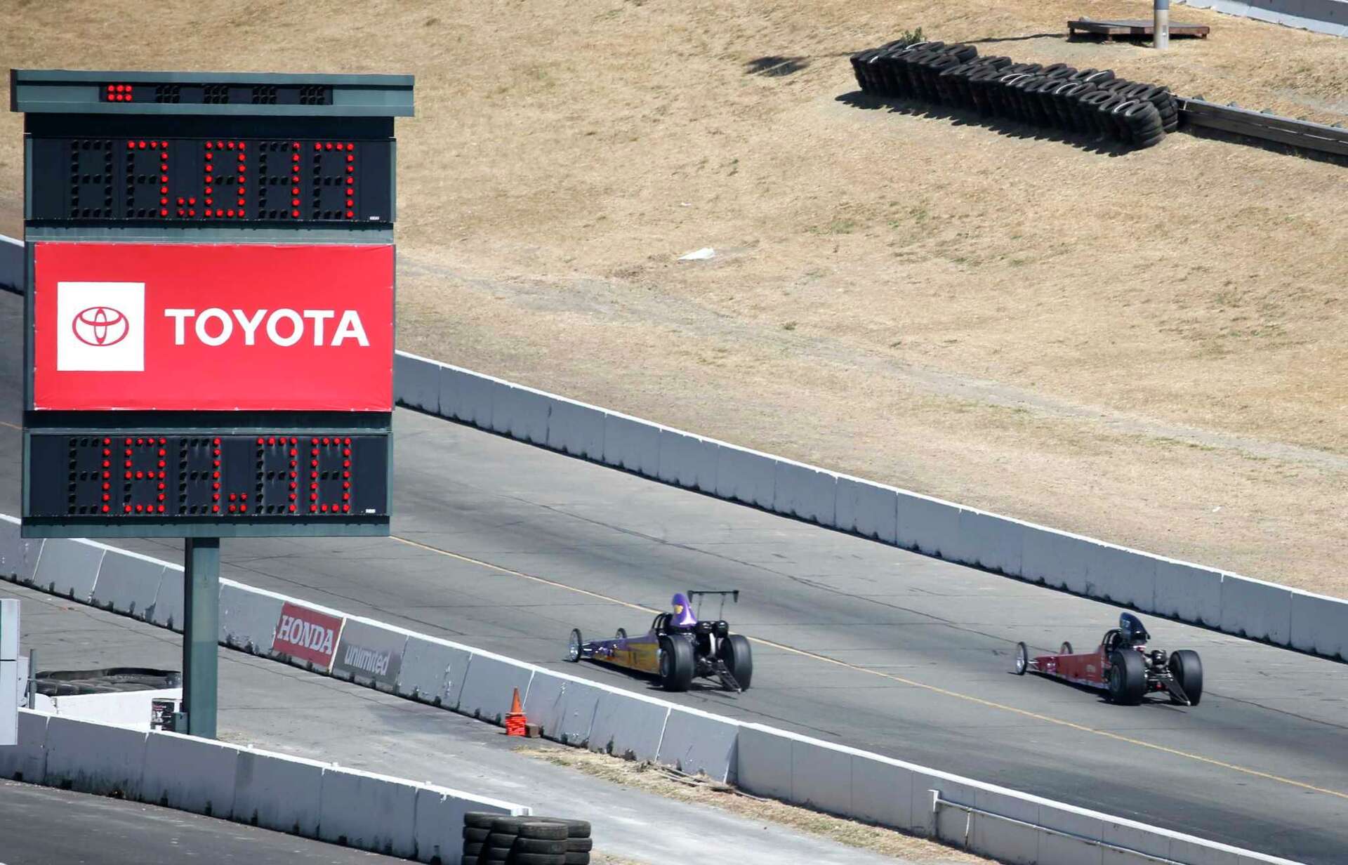 Display of Confederate flags at Sonoma Raceway campsites prompts backlash