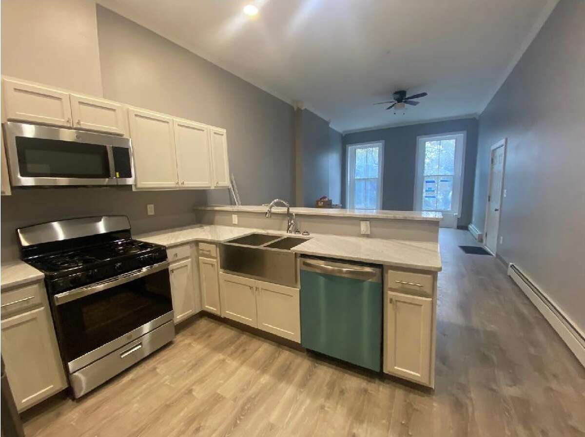 Brownstone at 10 Hall Place in Albany renovated into apartments