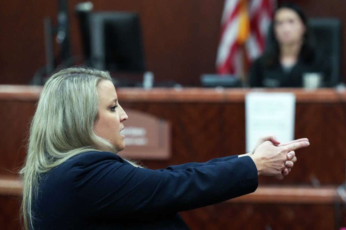 Robert Soliz trial: Lawyer says cop didn't ID himself before fatal shot