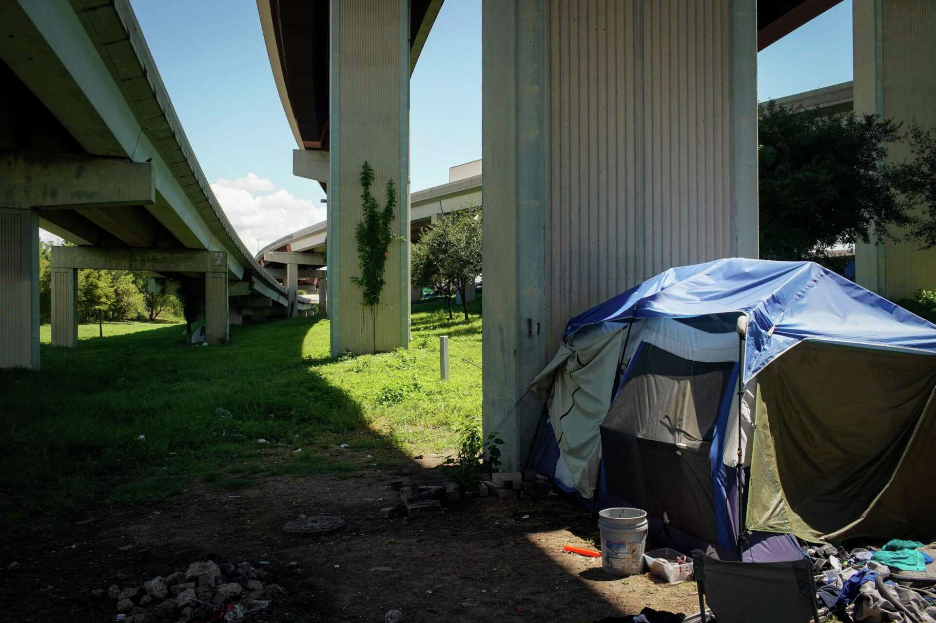 Houston looks into safe places for homeless to await permanent housing