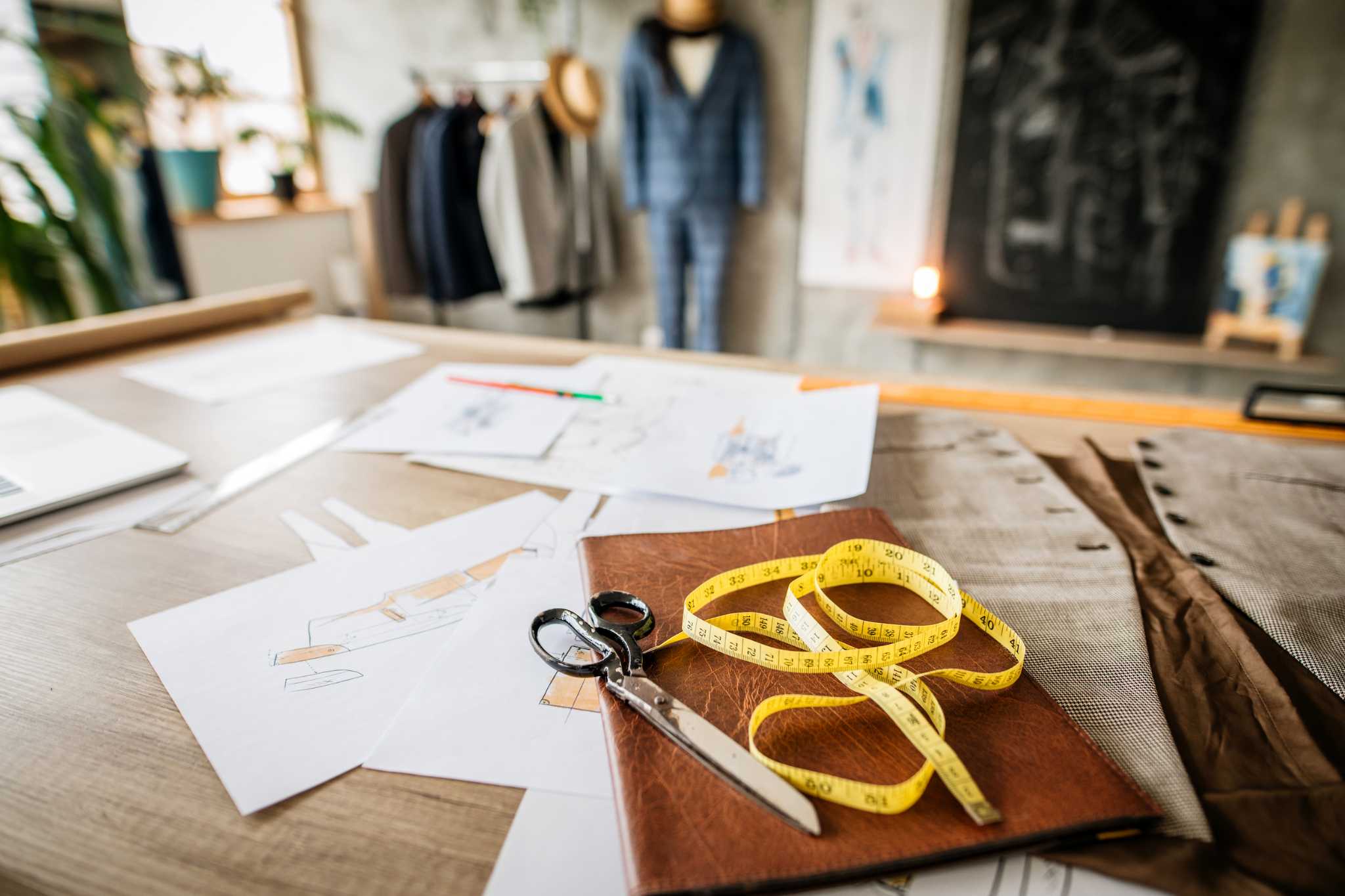 Business Inspiration: Selling Direct-to-Consumer Custom Fashion