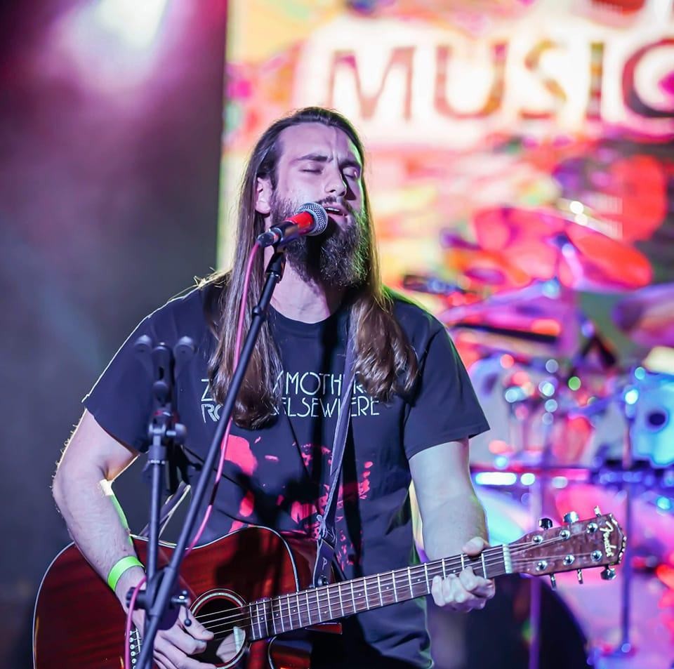 Kevin Gruen rocks Grafton Pub Tuesday