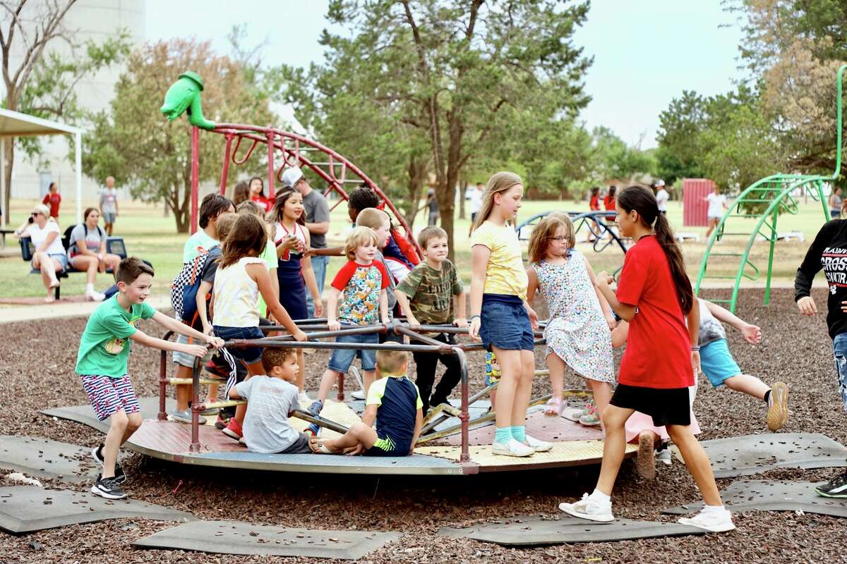 KCBD hosts live coverage event