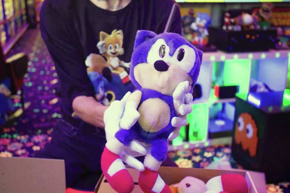 Texas man breaks world record for Sonic the Hedgehog collection