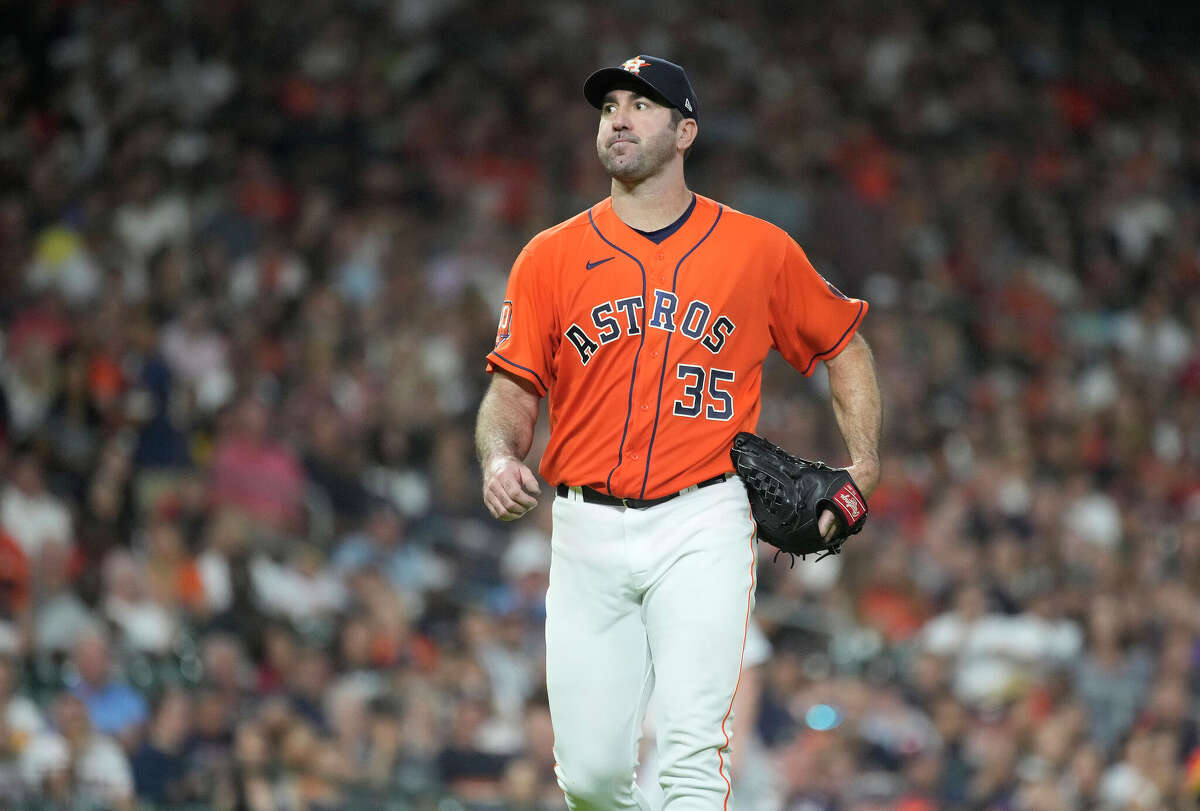 Houston Astros dominate Robbie Ray, Seattle Mariners again