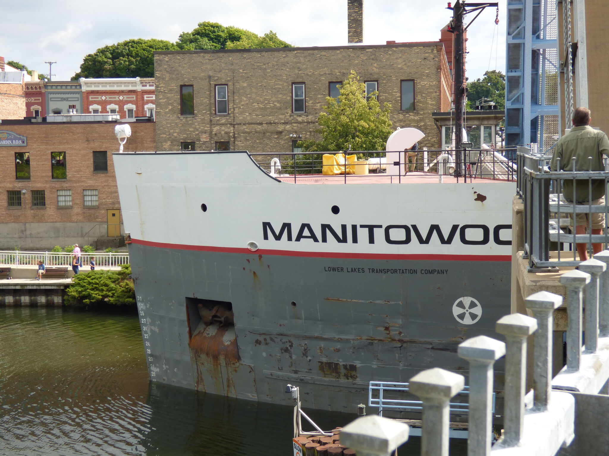 630-foot freighter arrives at Manistee Harbor