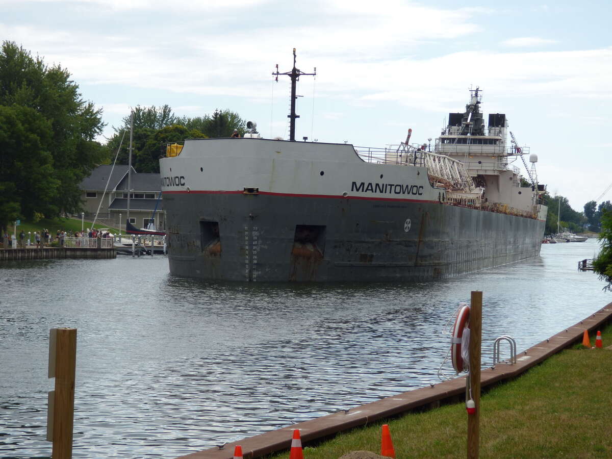 630-foot freighter arrives at Manistee Harbor