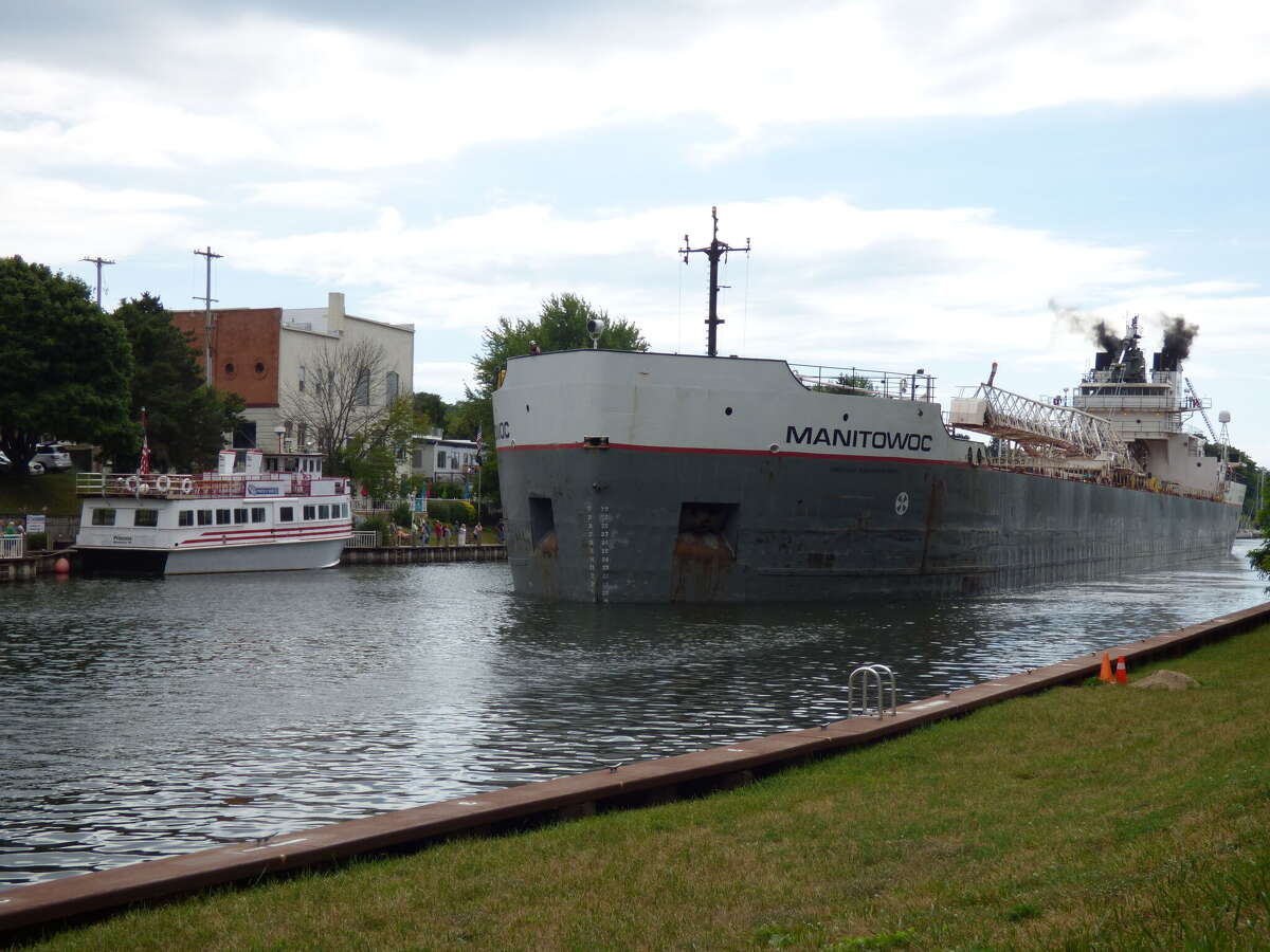 630-foot freighter arrives at Manistee Harbor