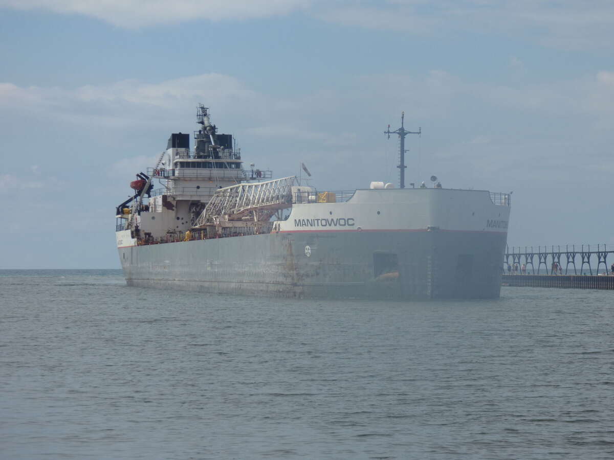 630-foot freighter arrives at Manistee Harbor