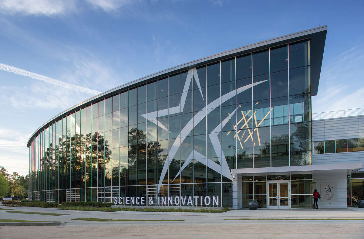 LSC-University Park to welcome students back for 10th anniversary fall ...