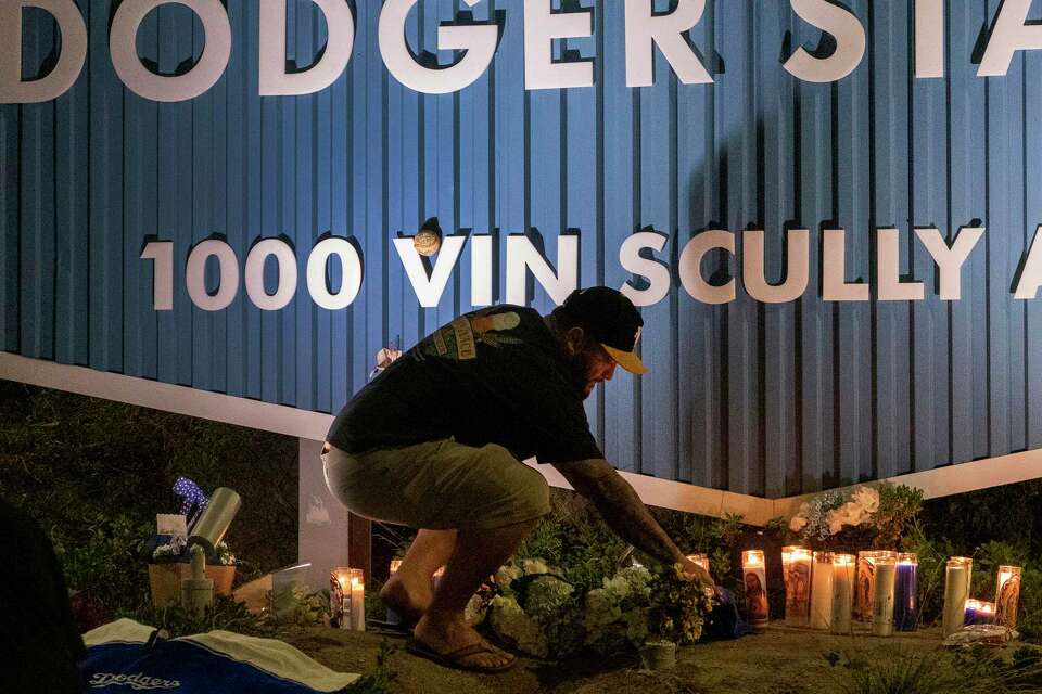 Vin Scully was the one beloved Dodger for a Giants household