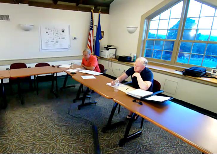 Durham selectmen split on finding successor to fill top job