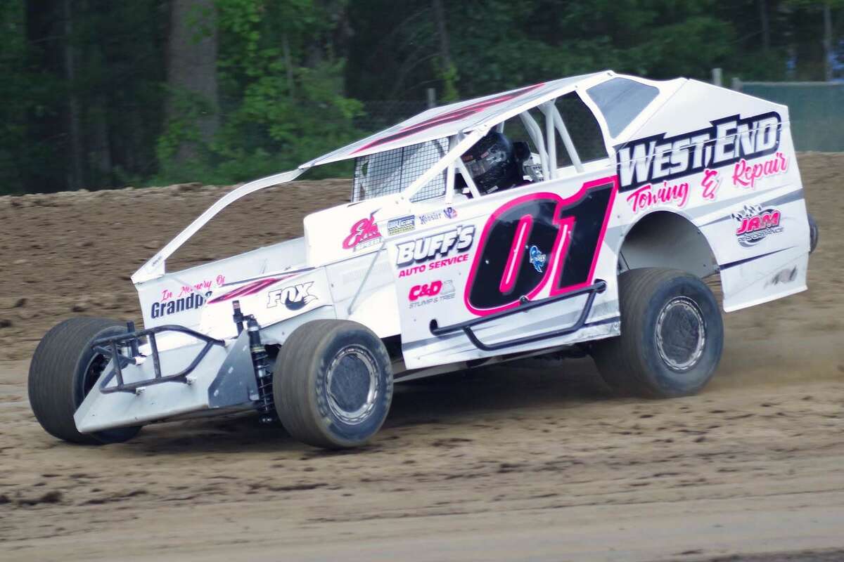 Buff family has big night at Glen Ridge