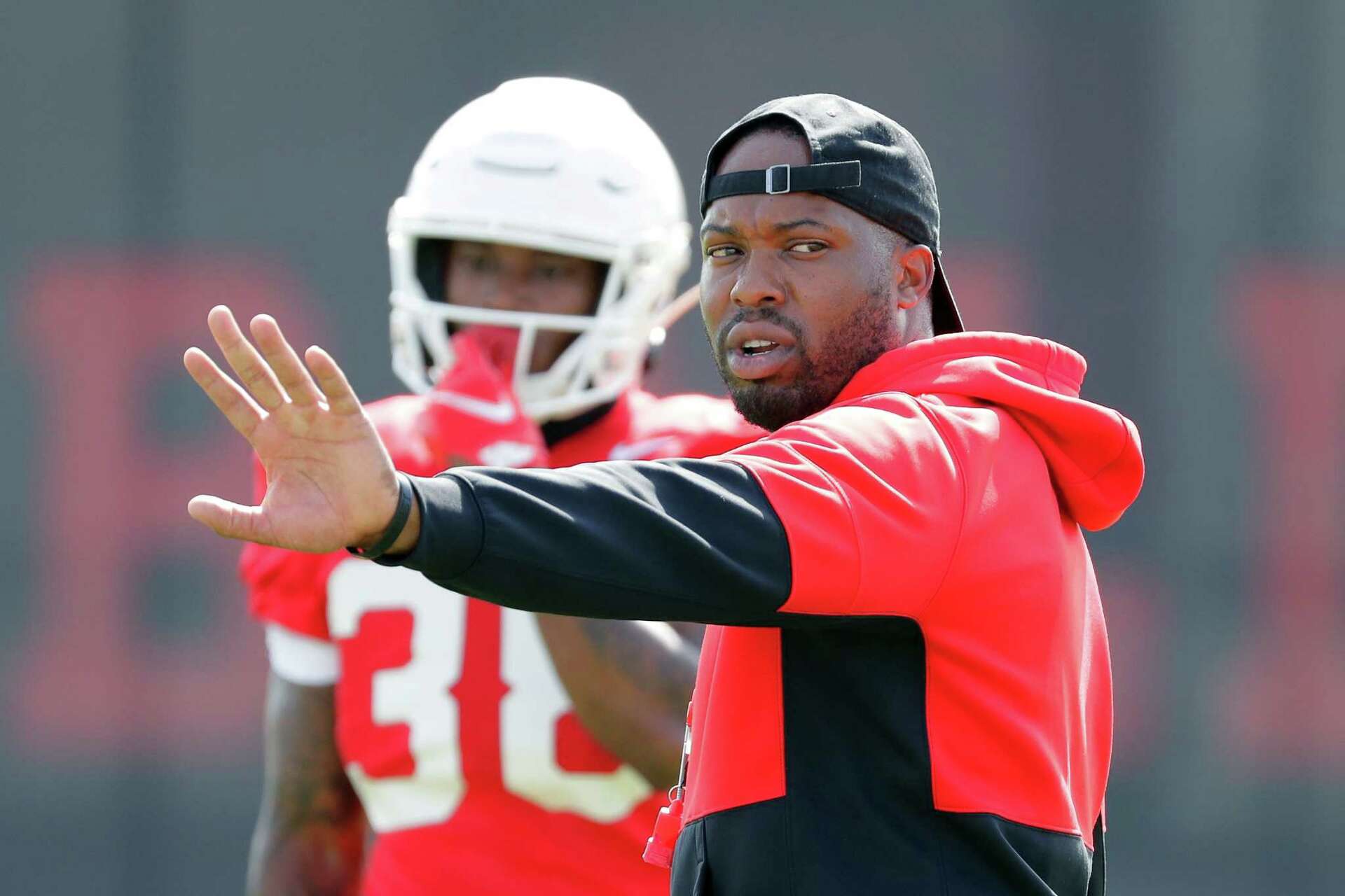 UH football assistant coaches to earn new high in salaries in 2023