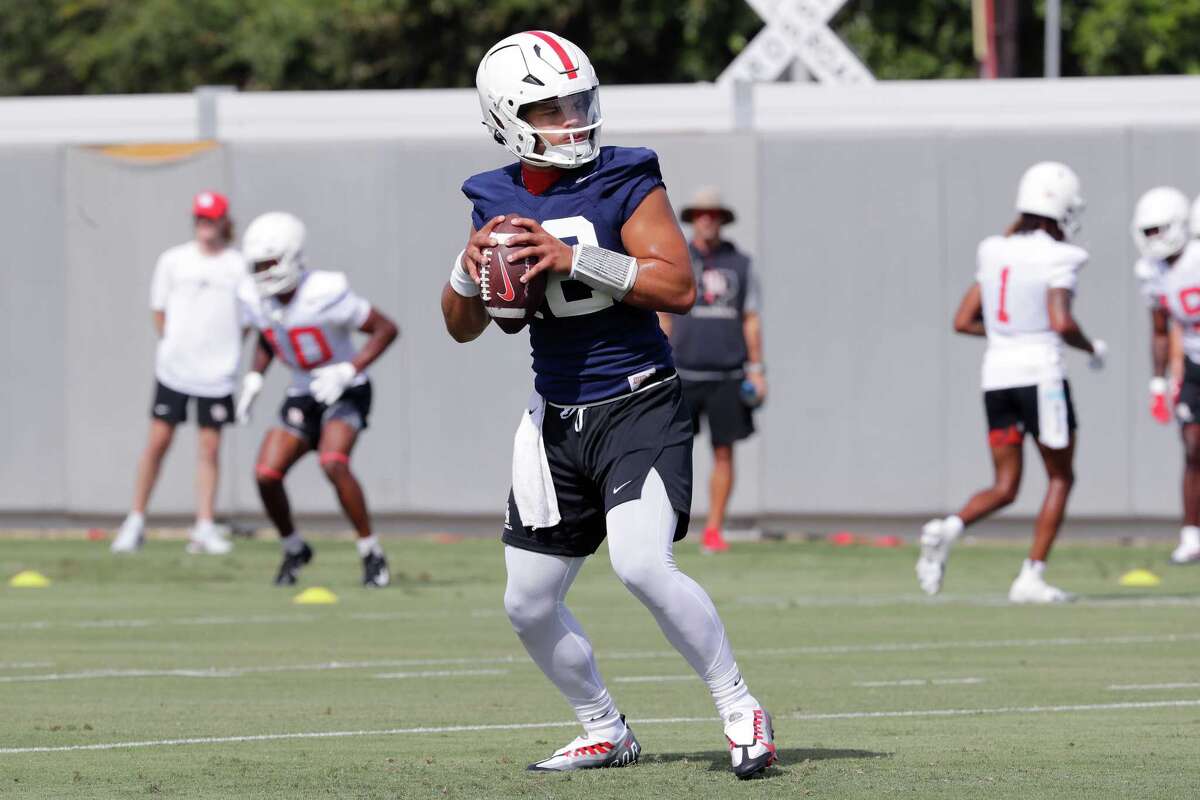 Houston athletics' fundraiser gets boost with $1 million pledge from ...