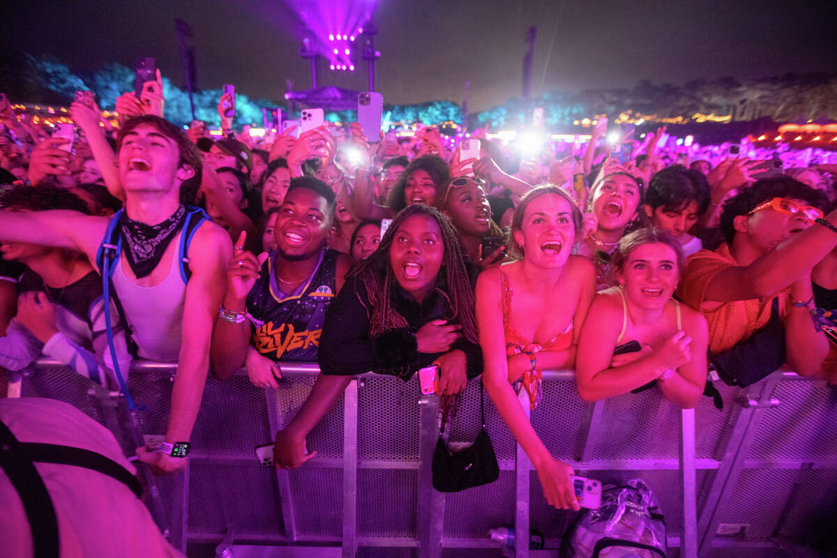 Fresh off COVID recovery, SF's Outside Lands headliner delivers