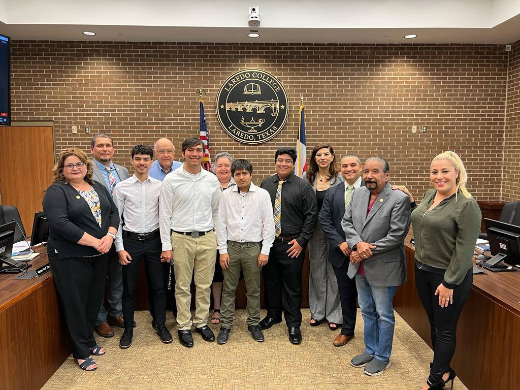 LC esports team took 10th in national competition