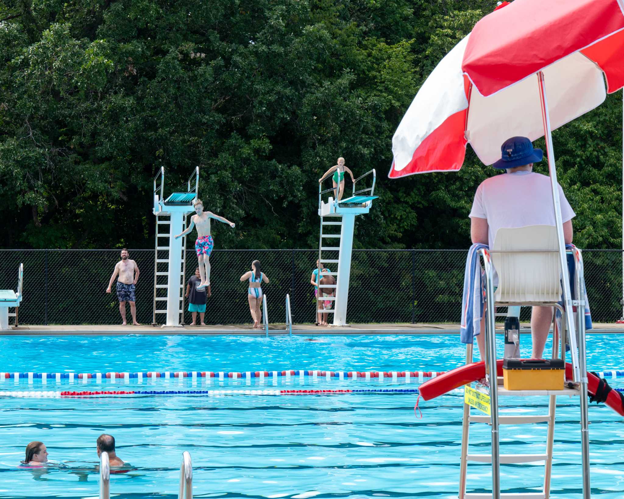 Hochul signs bill lowering minimum lifeguard age to 15