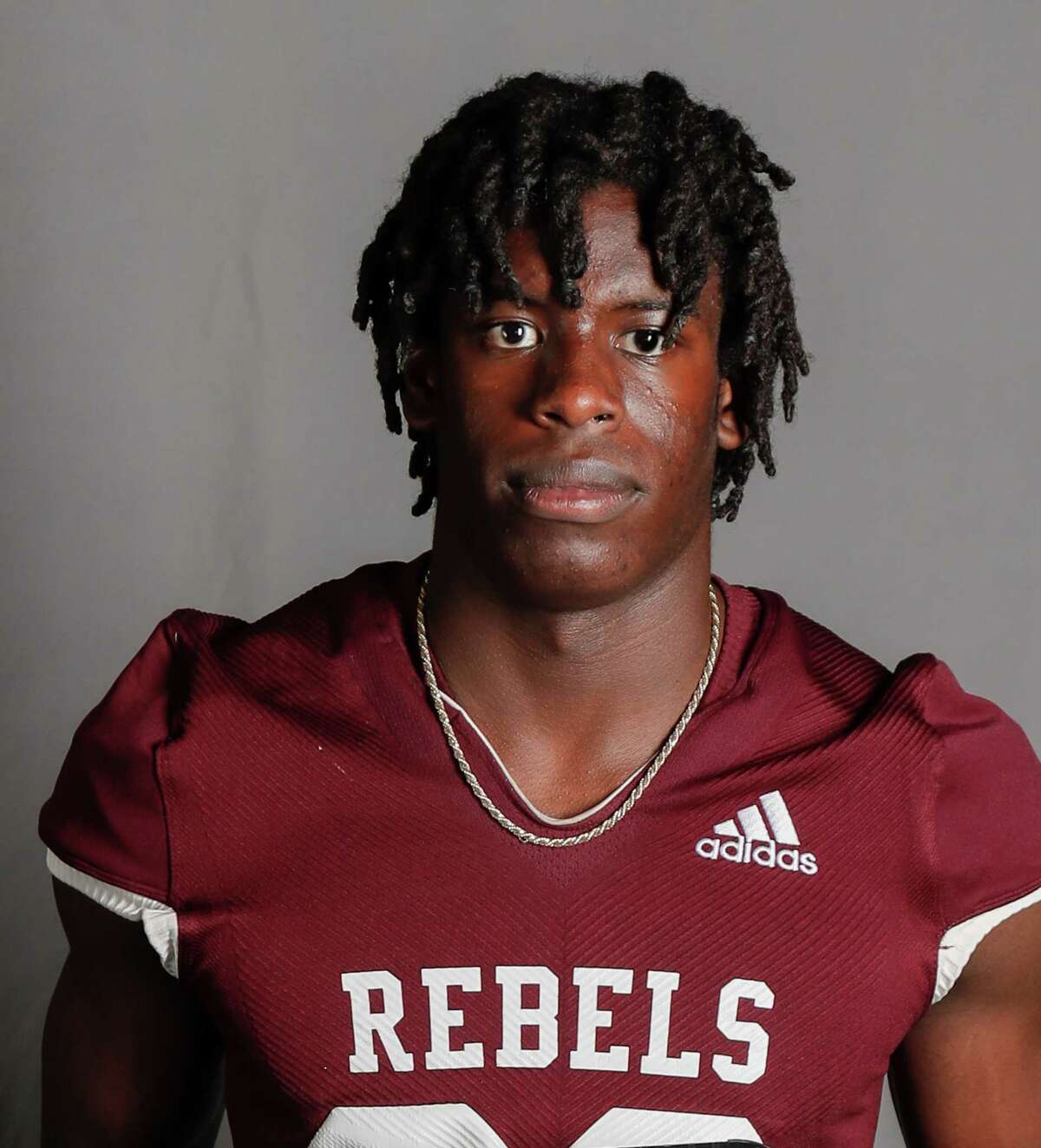 HS FOOTBALL: Legacy’s Moses driven to be the best