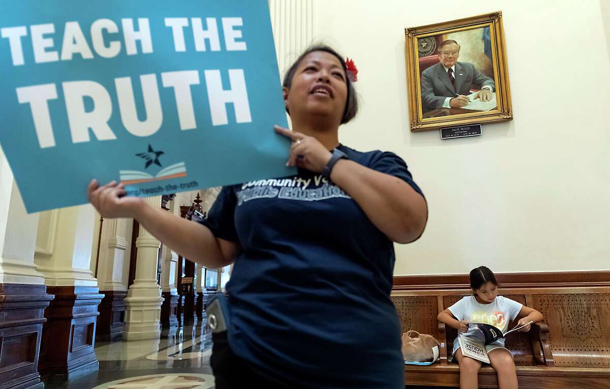 Texas politicians, not parents, behind most efforts to ban books