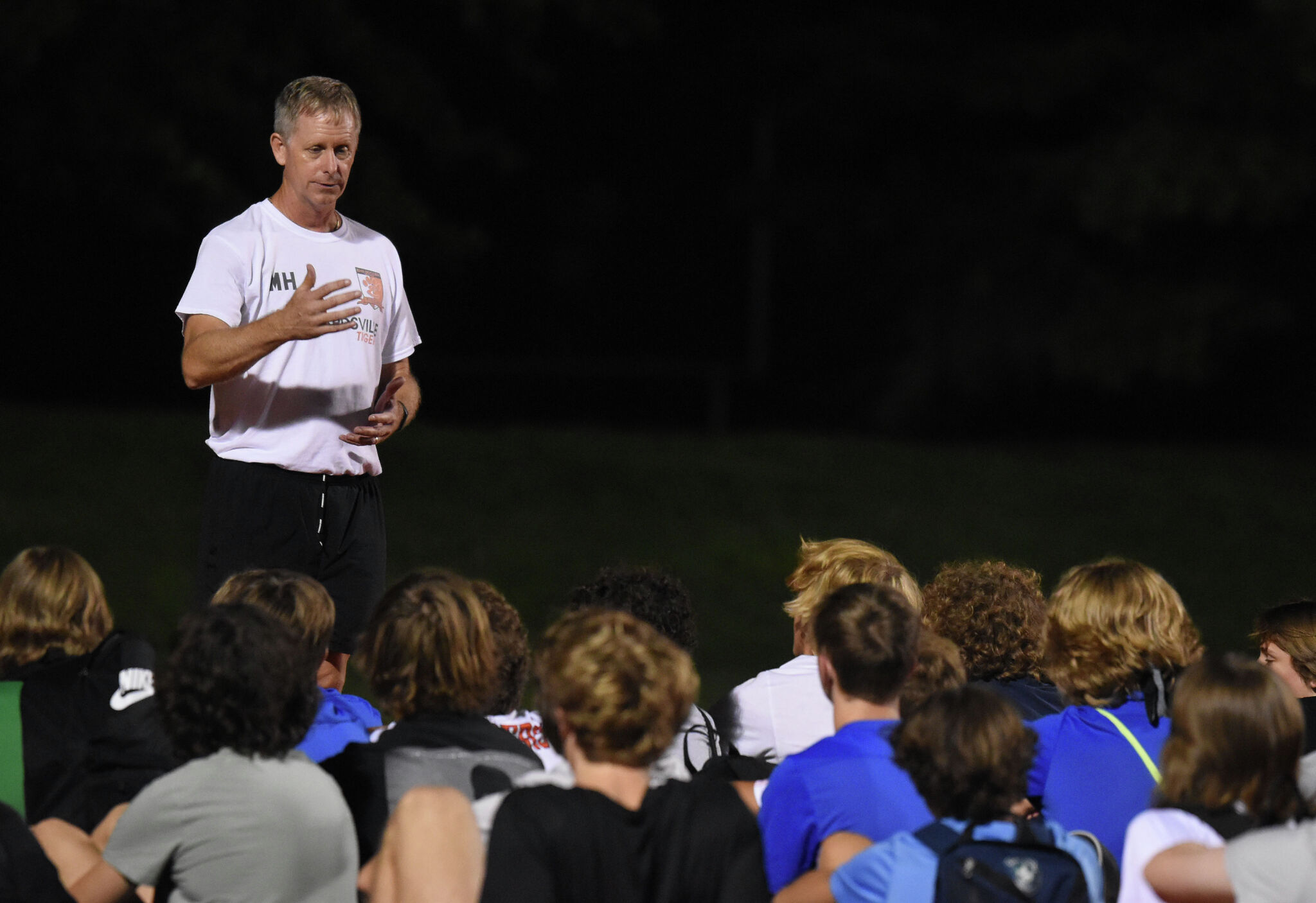 Edwardsville soccer starts with large numbers, high expectations