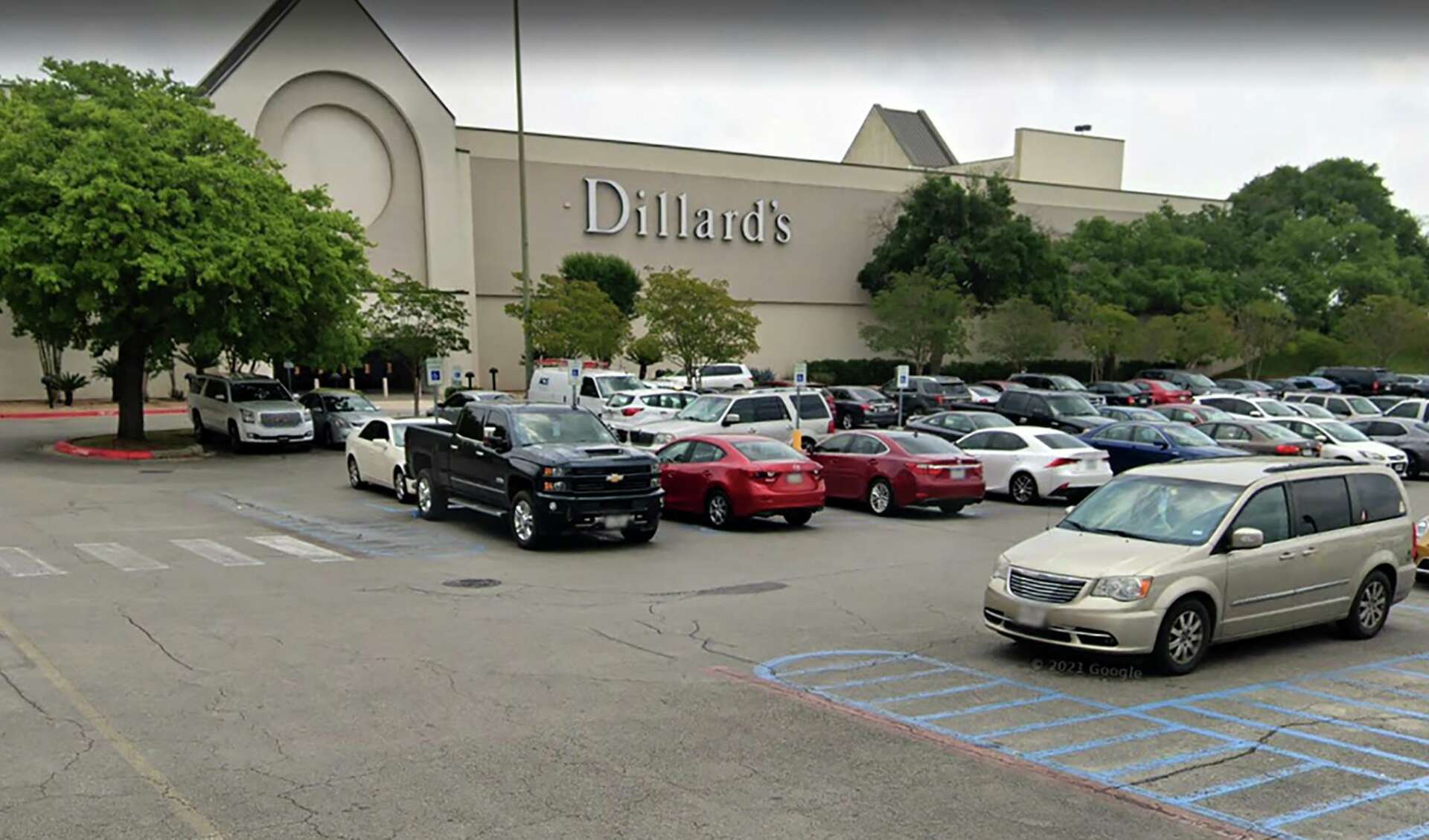 Rolling Oaks Mall in San Antonio acquired by N.Y. company