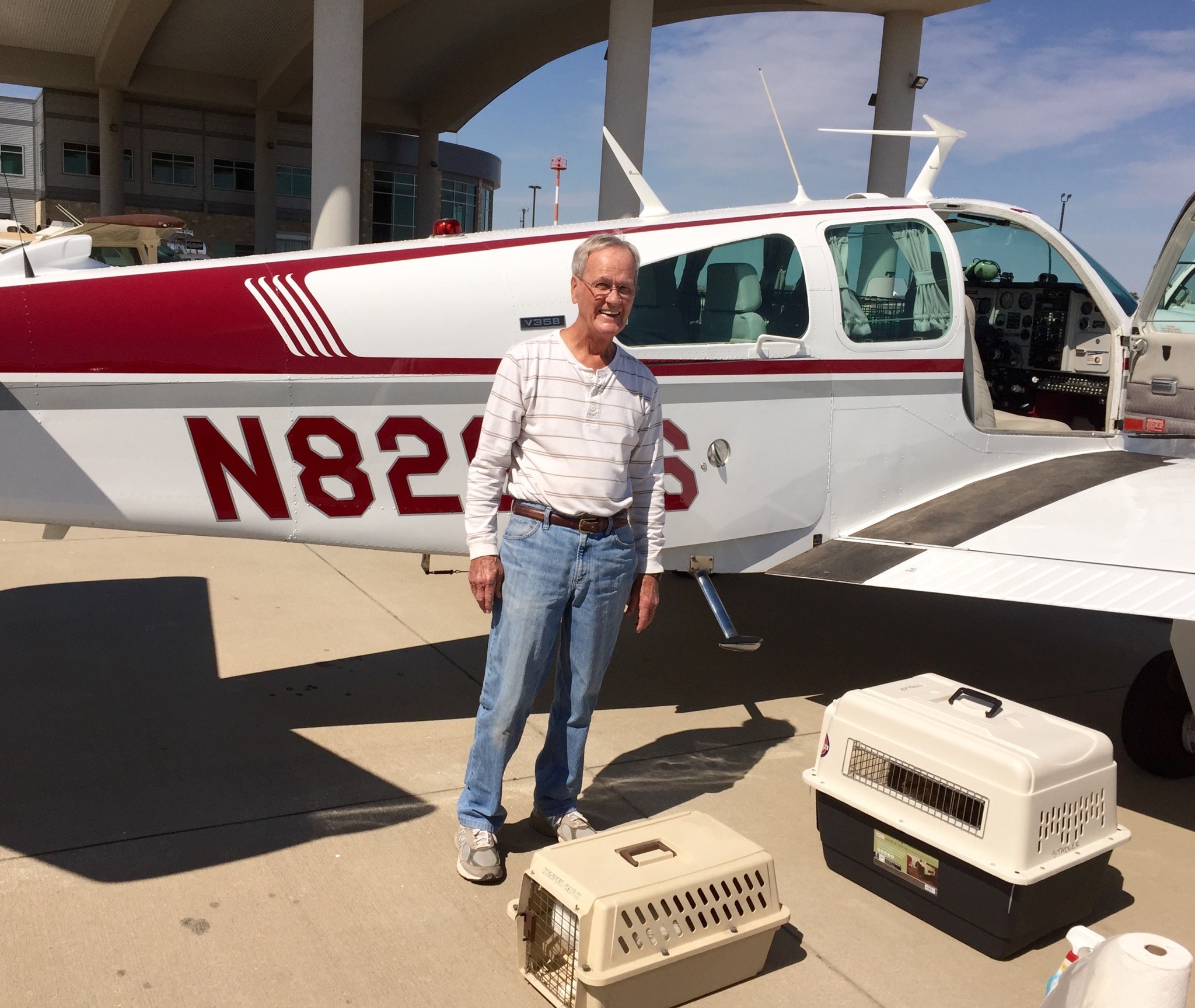 Former Reporter-Telegram publisher Charlie Spence flies with Pilots N ...