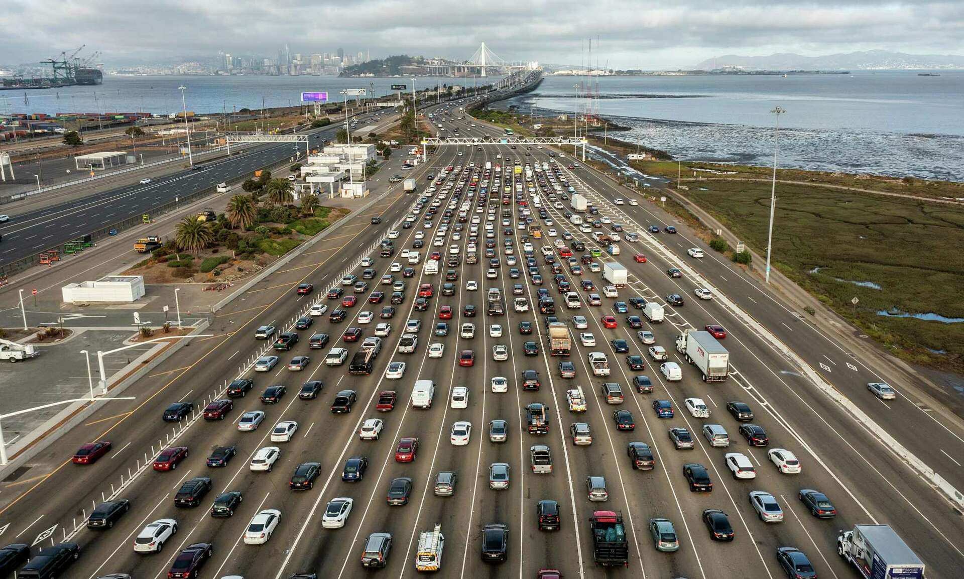 There’s one hour of the week where Bay Bridge traffic is surpassing pre ...
