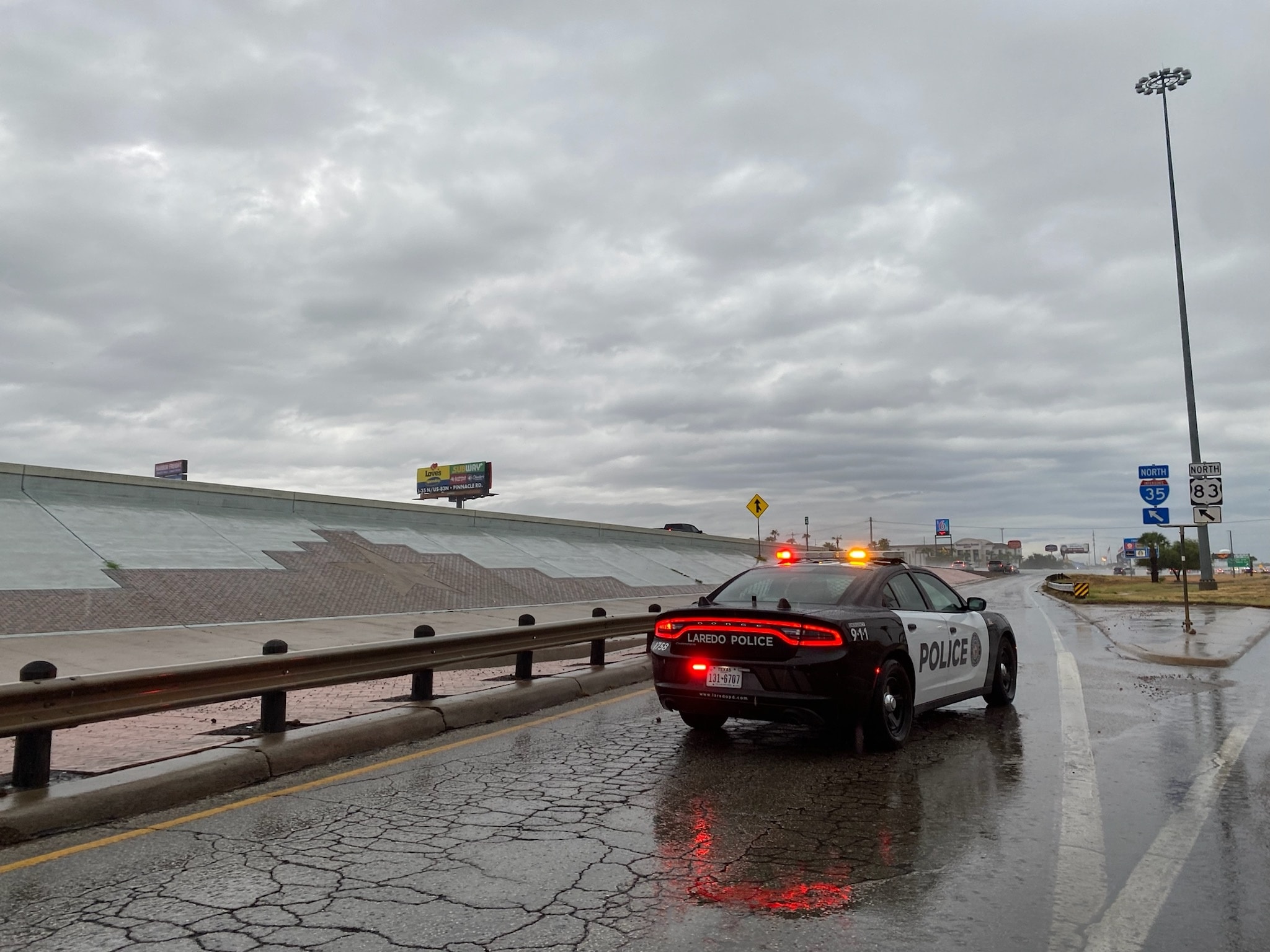 Laredo PD closes roads due to heavy flooding