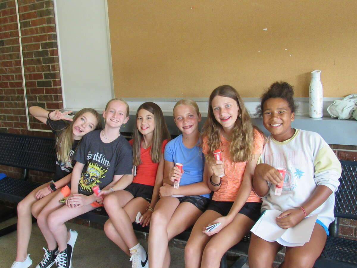 Edwardsville School District 7 students get to know their school with ...