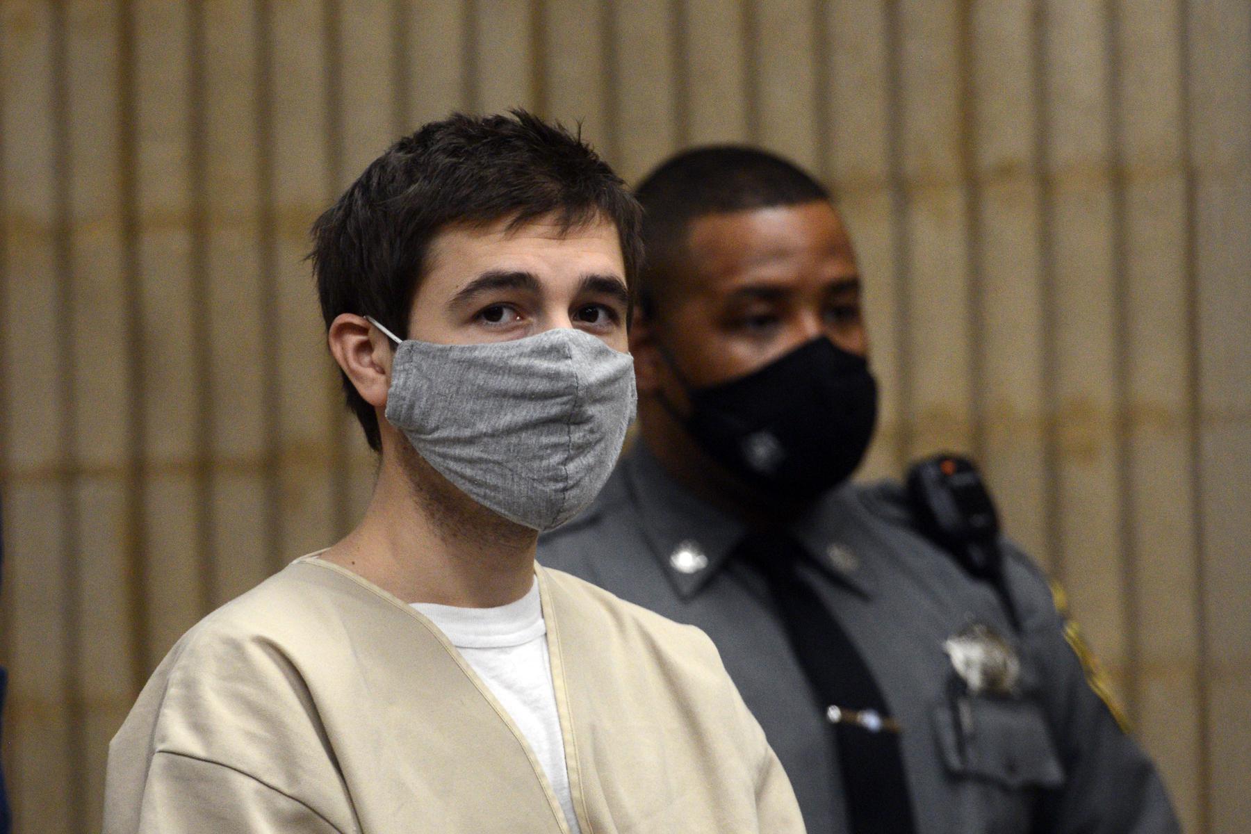 CT man who killed wife with ax found not guilty by reason of insanity