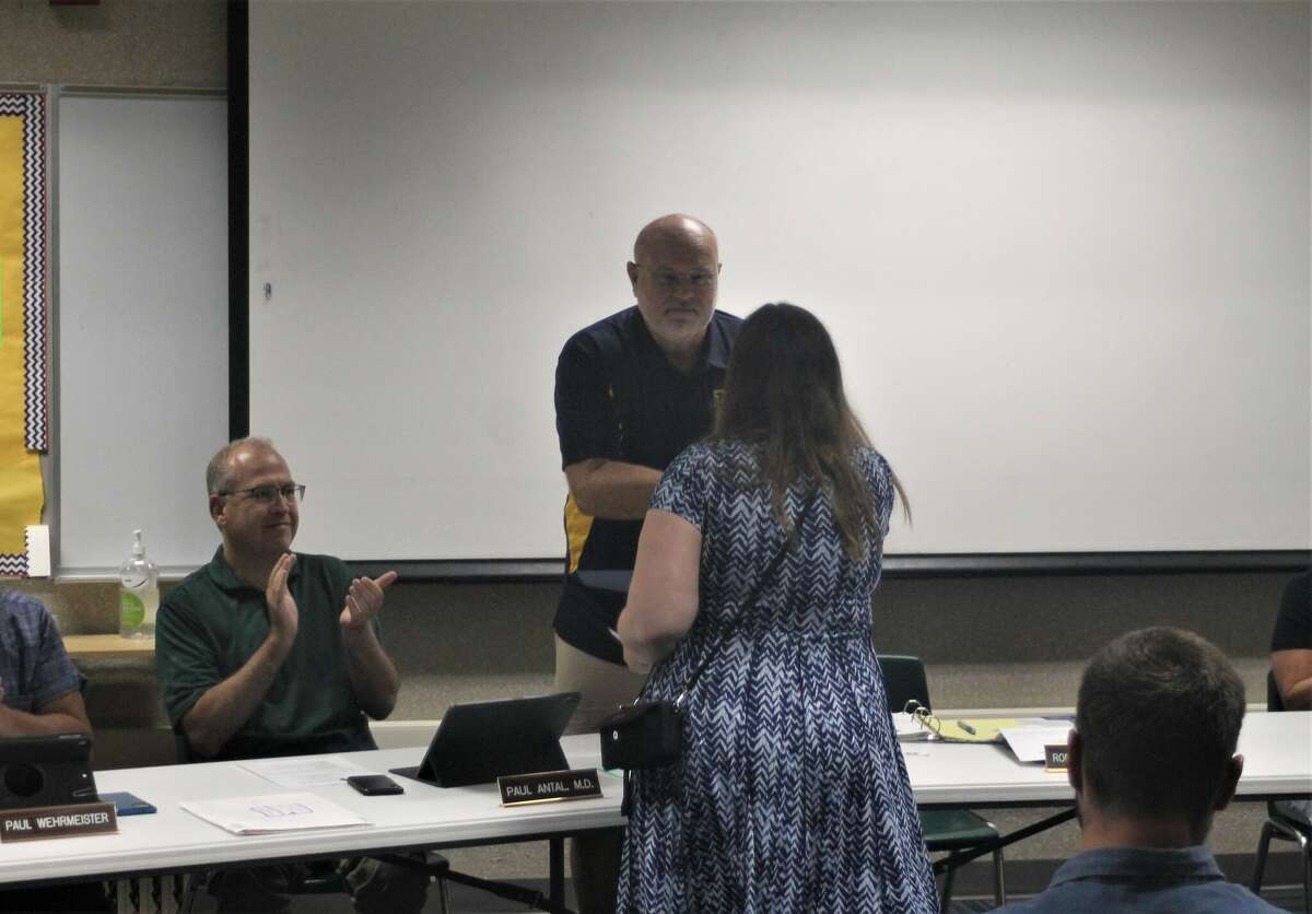 Which Manistee teachers received tenure