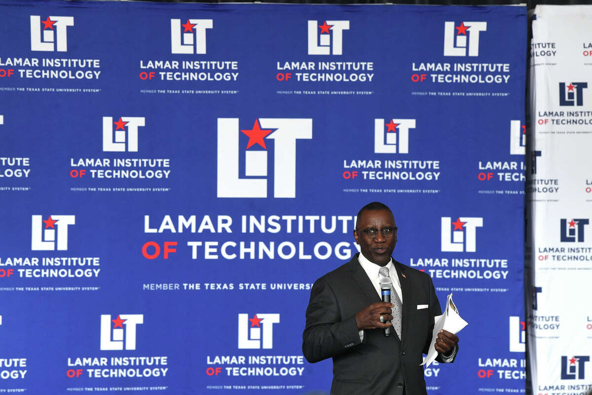 Lonnie Howard departs Lamar Institute of Technology, Sidney Valentine ...