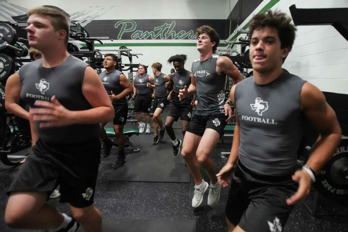 High school football: Kingwood Park team looks to end playoff drought
